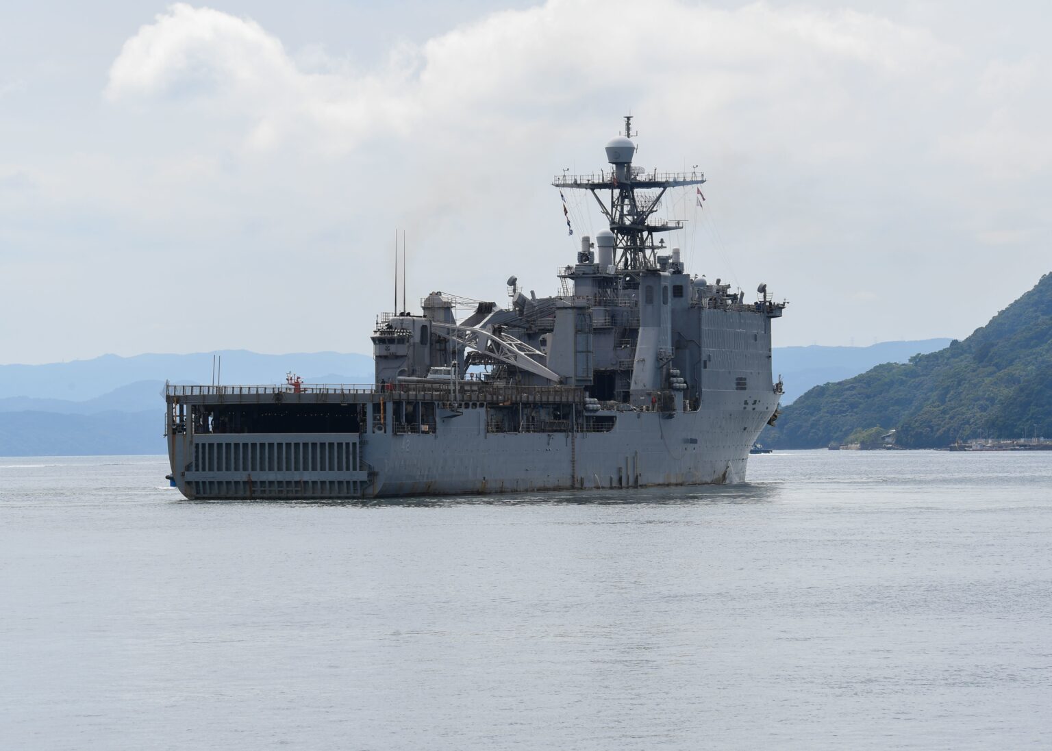 Senator Grills SECNAV on Amphib Ship Plans - Seapower