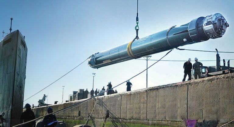 Heavyweight Torpedo Contributes to U.S. Navy's Undersea Dominance ...